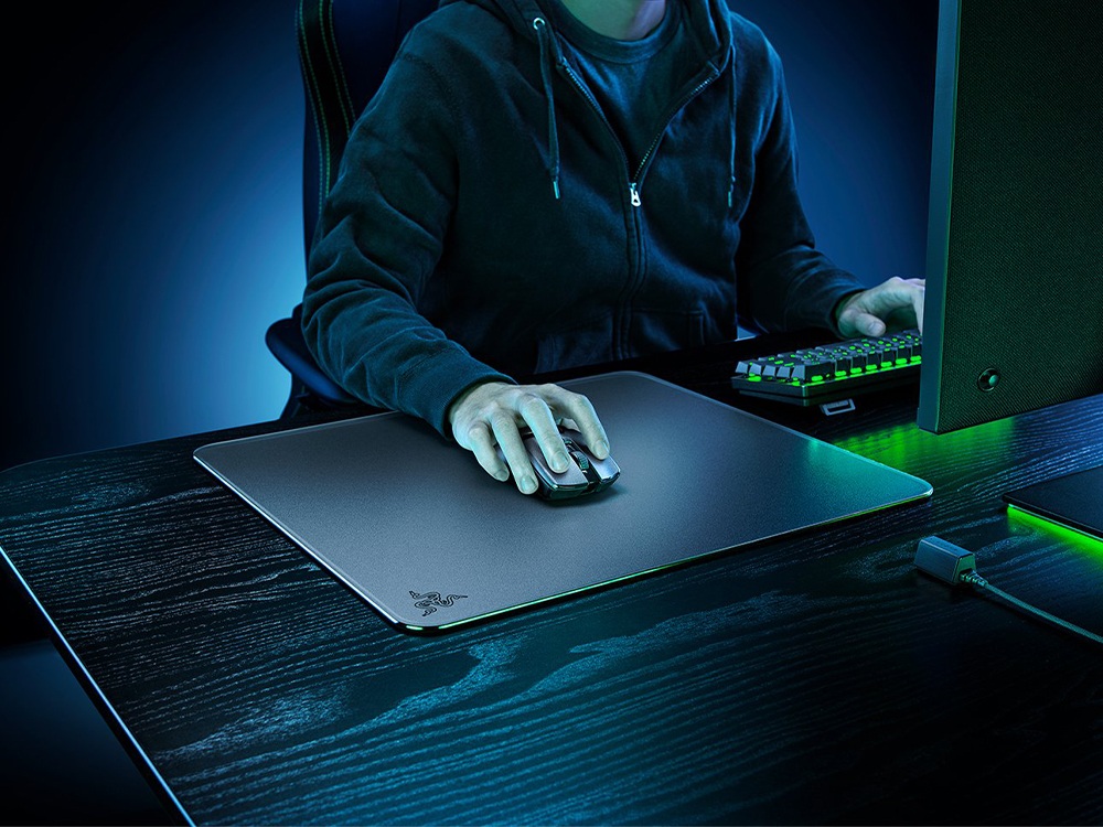 Razer Atlas Tempered Glass Gaming Mouse Mat - Black | Razer Mousepads ...