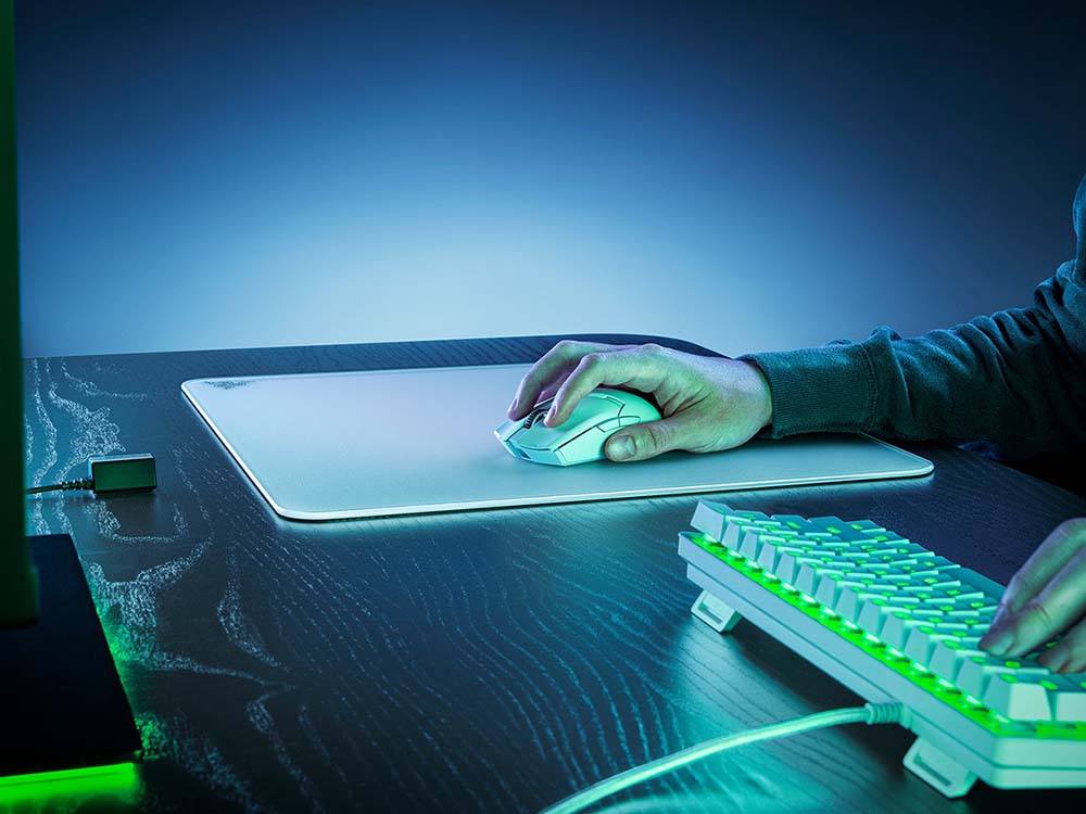 Razer Atlas Tempered Glass Gaming Mouse Mat White | Razer Mousepads ...