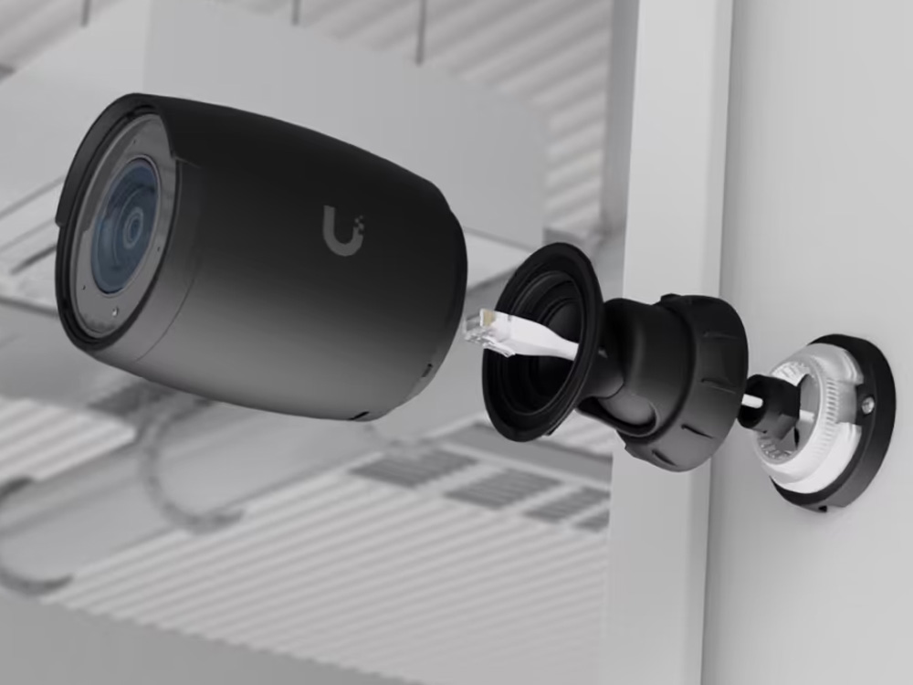 Ubiquiti AI Pro Indoor/outdoor 4K PoE Camera [UVC-AI-PRO]